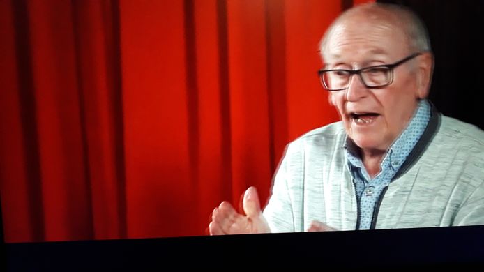 Muziek, vermaak online: Jos van Wezel uit Goirle doet een duit in het ...