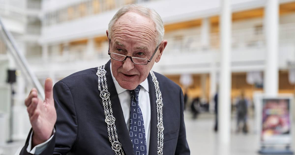 Johan Remkes wint Machiavelliprijs 2022 | Den Haag | AD.nl