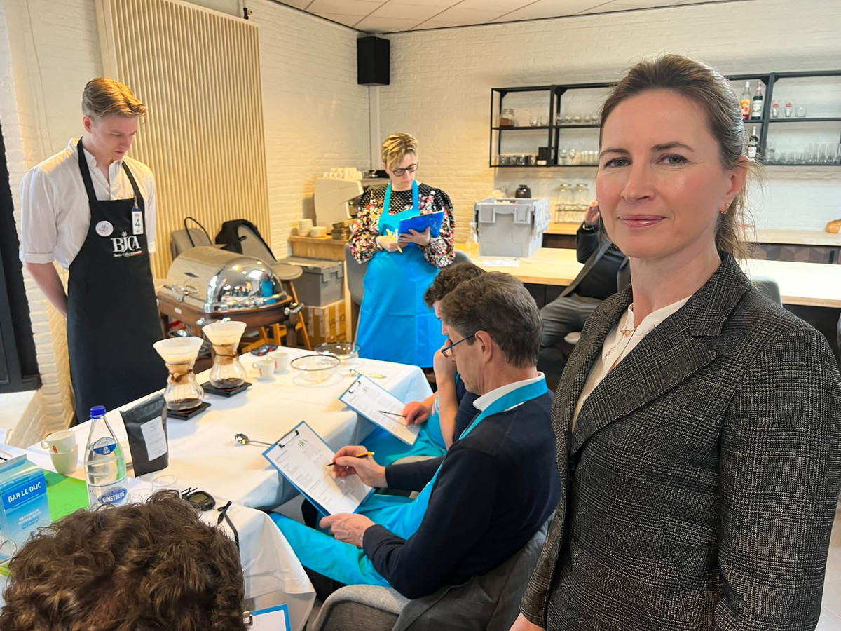 Jonge barista’s strijden om hoofdprijs in hotelschool Ter Groene Poorte ...