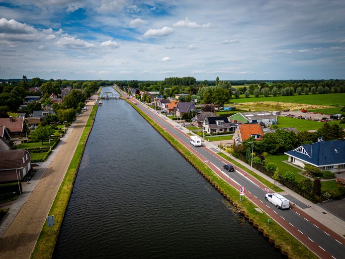 Enexis overvallen door nieuwe schade aan woningen in Daarlerveen ...