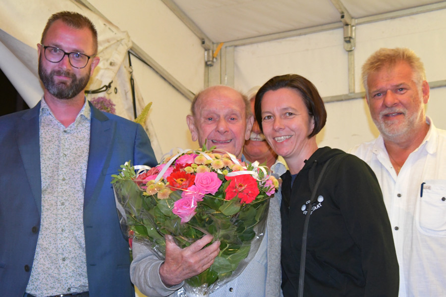 LEVENSVERHAAL. Bloemencorso verliest monument met overlijden Henri De ...