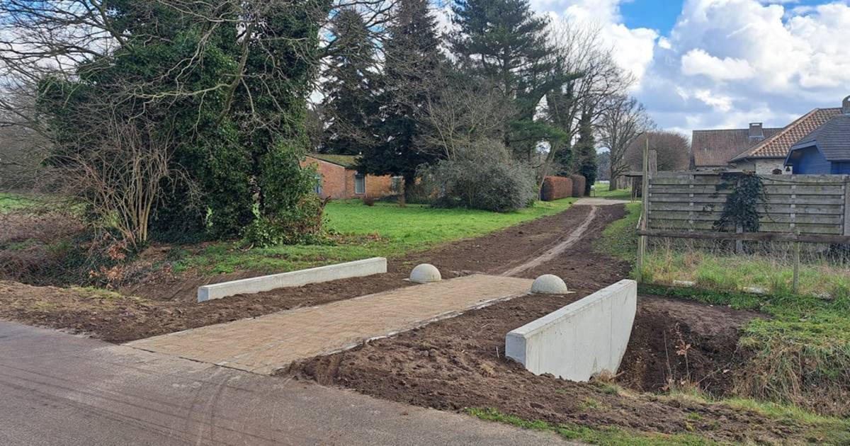 Trage weg langs Rode Kruisstraat aangepast: traject van kerkhof in ...