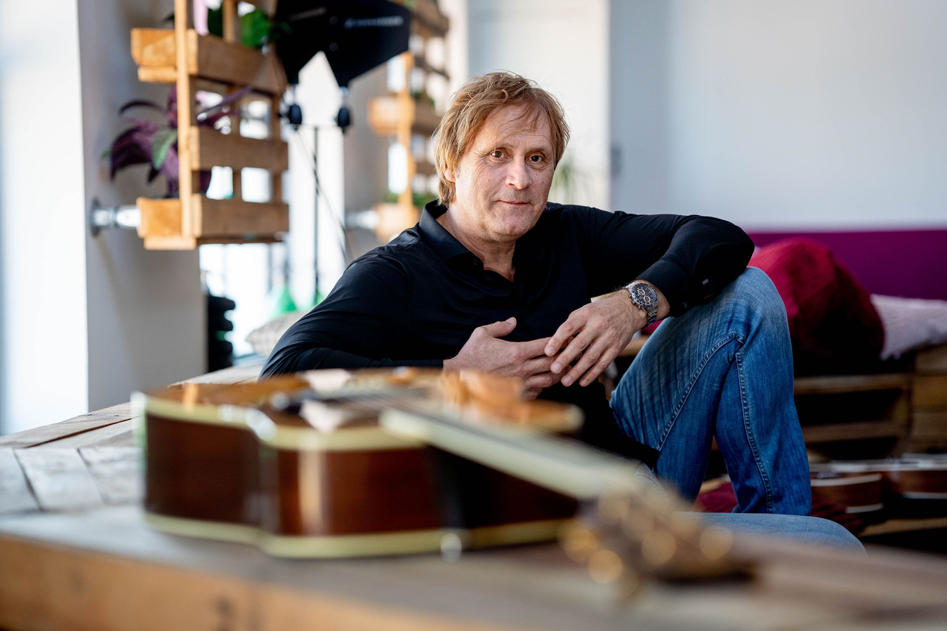 Liedjes vol troost, hoop en kracht: Maarten Peters schrijft ze voor het ...