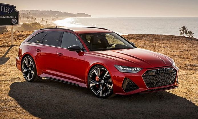 Dure plaspauze: peperdure sportwagen rijdt kanaal in | Auto | AD.nl