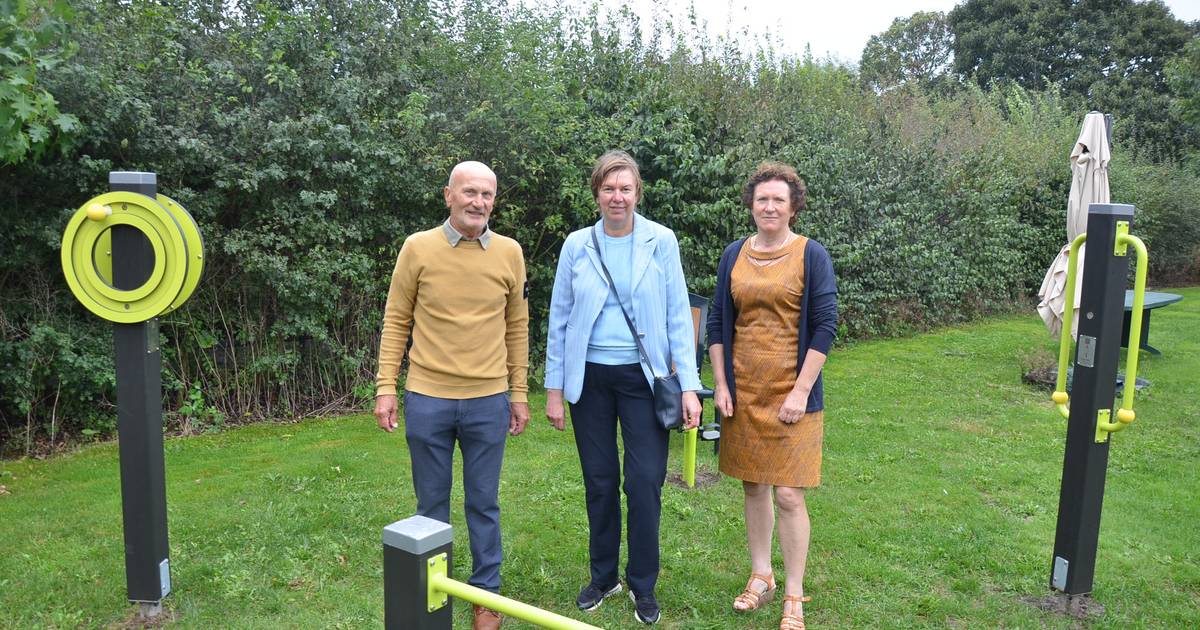 Vrienden van Hof Ter Clipsen huldigen beweegtuin in | Lokeren | hln.be Vrienden van Hof Ter Clipsen huldigen beweegtuin in | Lokeren | hln.be