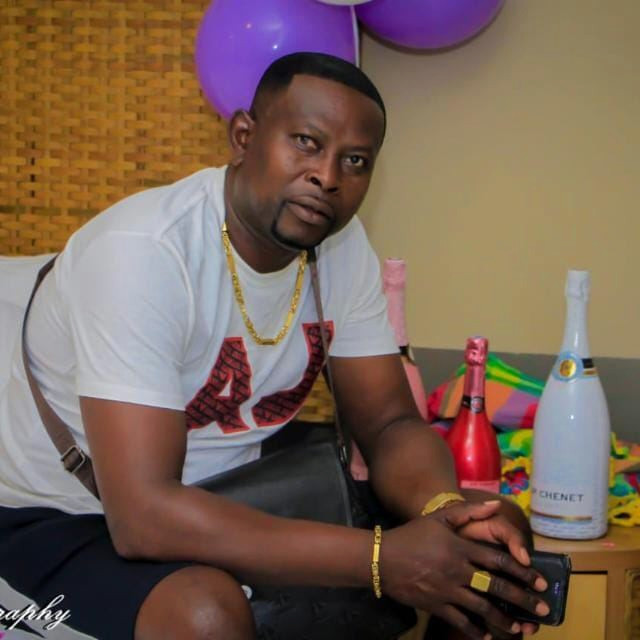 Oud-journalist AD maakte foto's na bloedbad Moiwana: ‘Dít was bewijs ...