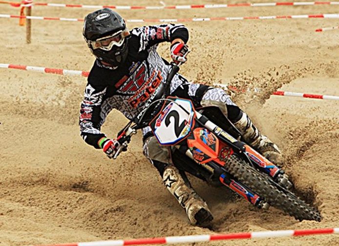 Roos raast naar Nederlandse titel motorcross MX 1 | Regiosport ...