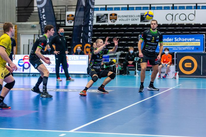 Seppe Rotty (Menen) hoopt op basisplaats tegen Leuven: “Play-offs kleur ...