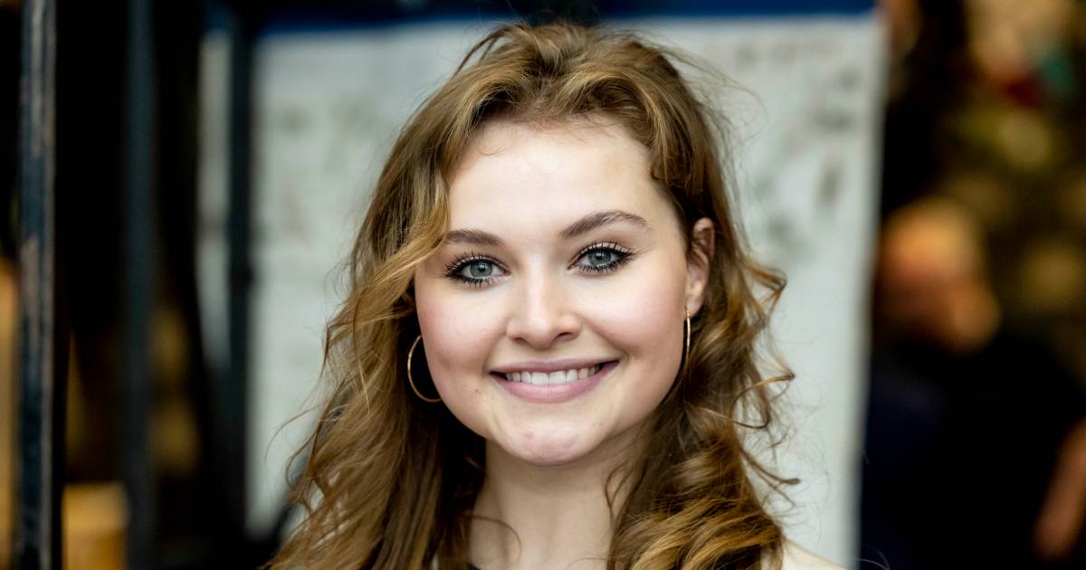 Vajèn van den Bosch eerste artiest bij Disney in Concert | Show ...