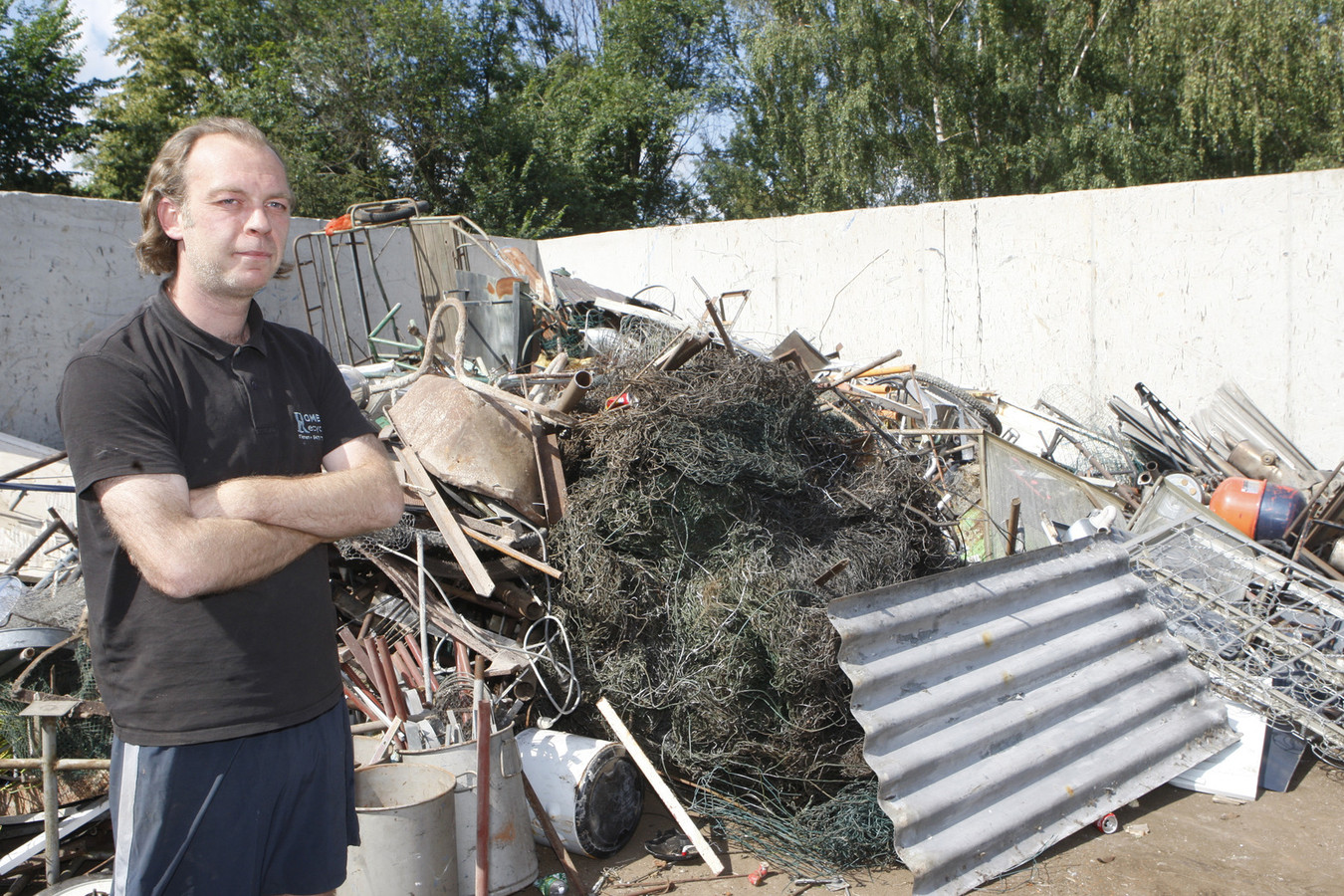 Dieven aan de haal met ton schroot | Foto | hln.be