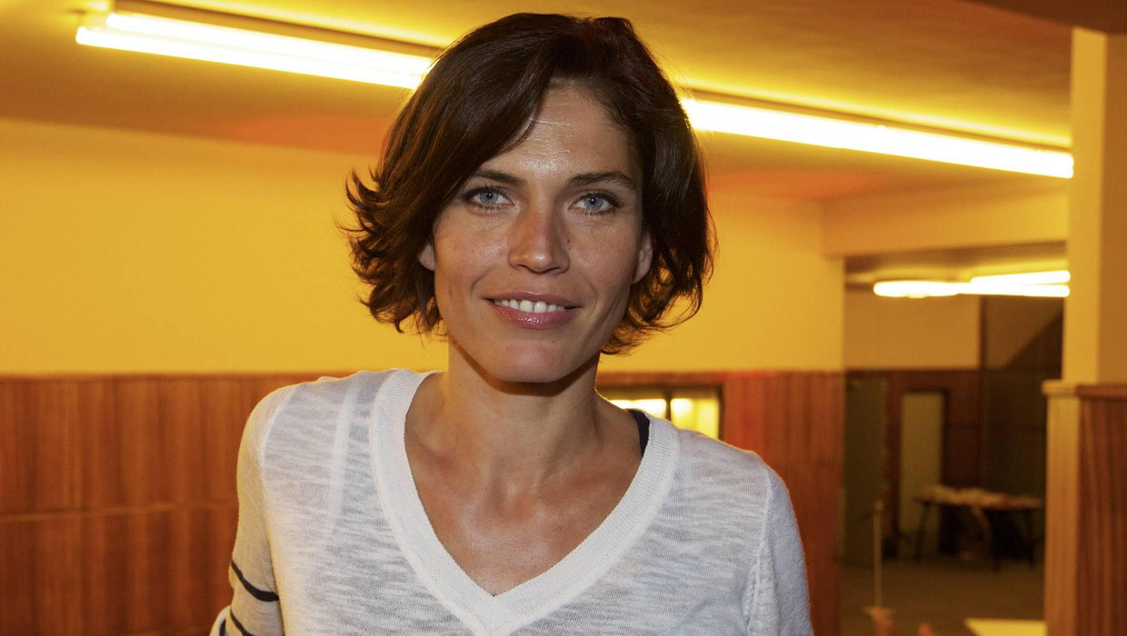 Groen strikt actrice Joke Devynck opnieuw voor federale lijst | De Morgen