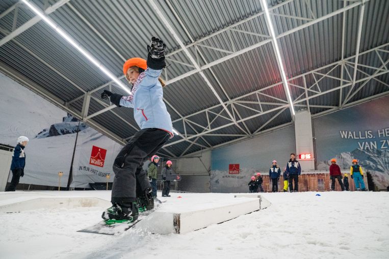 Ook op de indoorskipiste is zwarte sneeuw gezien, maar nu vooral weer witte