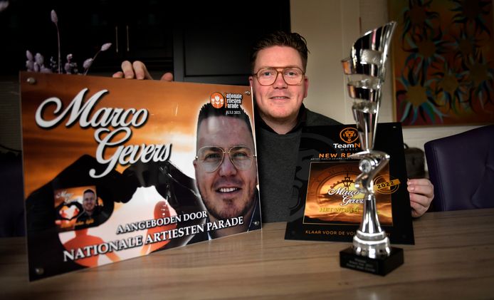 Marco Gevers uit Losser is geen gewone zanger: ‘Ik kies nooit voor de ...
