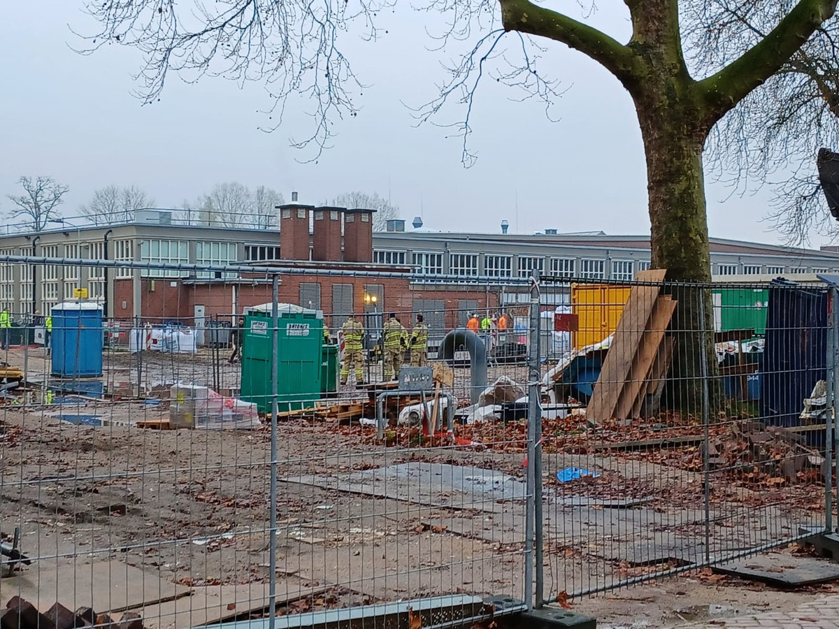 EOD maakt zeldzame brandbom uit Tweede Wereldoorlog in Zevenaar ... EOD maakt zeldzame brandbom uit Tweede Wereldoorlog in Zevenaar ...