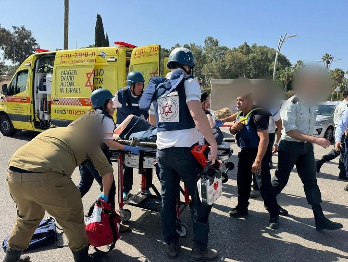 Un camion percute une station de bus en Israël: au moins 29 blessés, le ...