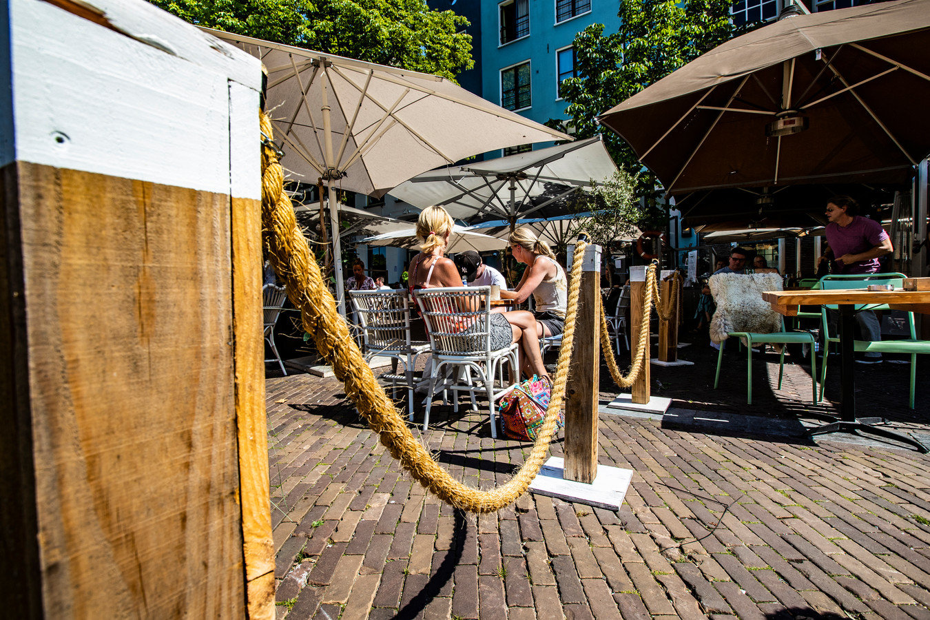 Meerpalen in Deventer, ruw hout in Raalte en bankjes in Zutphen: zo ...