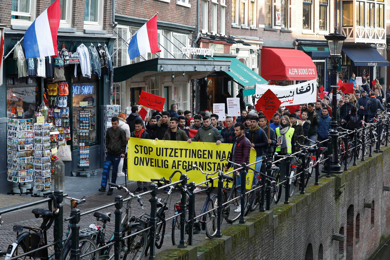 Nederland mag Afghanen blijven uitzetten | Foto | AD.nl