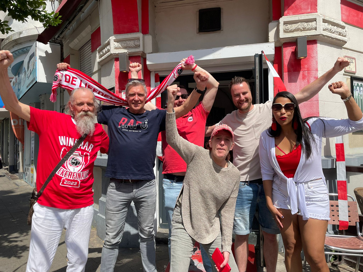 REPORTAGE. Rood-witte dag eindigt met teleurstelling, zowel aan ...