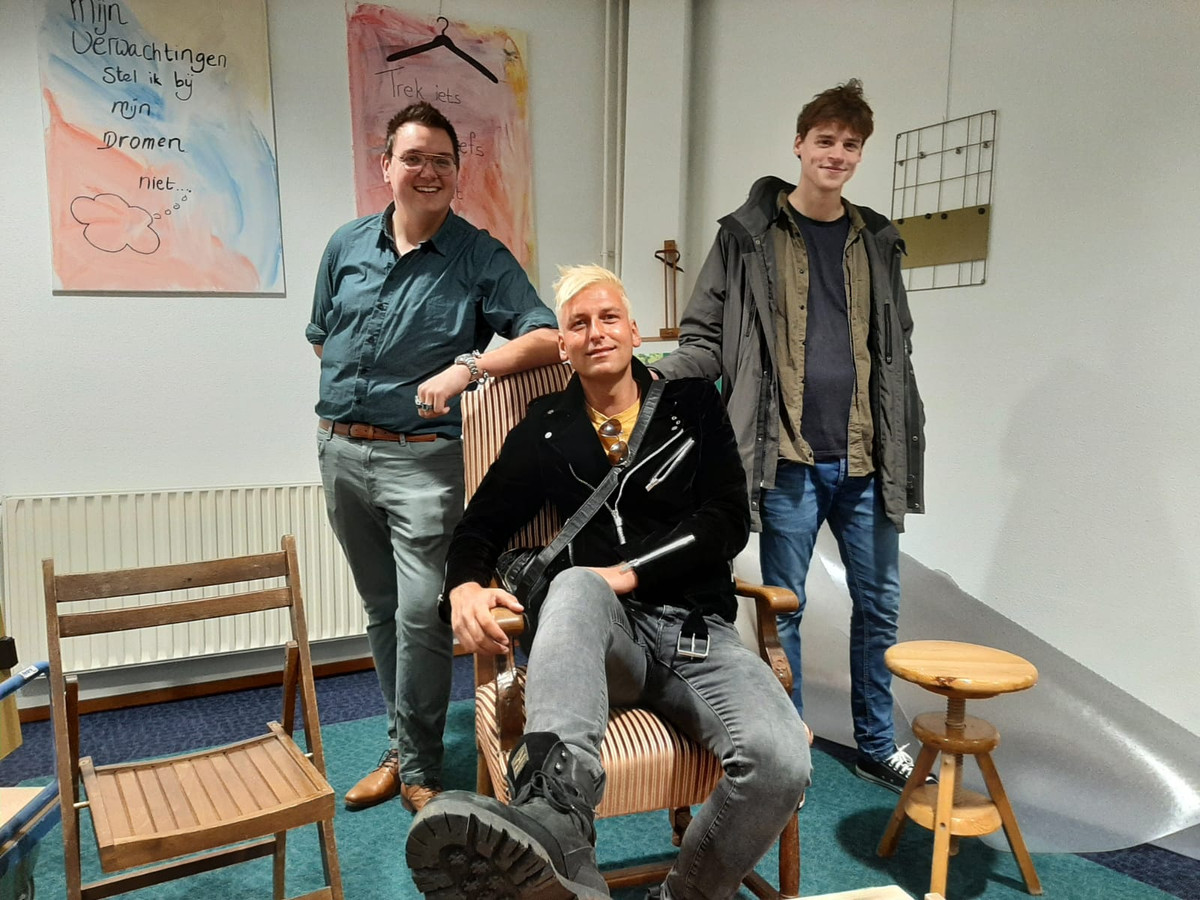 ‘Heel rebels’ toch een regenboogvlag, niet bij, maar op het ...