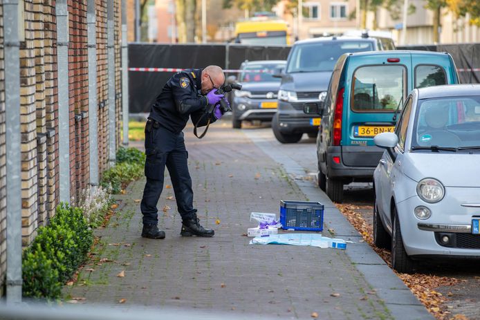 Dode man gevonden in plas bloed in Roosendaal, omgeving zeer ruim ...