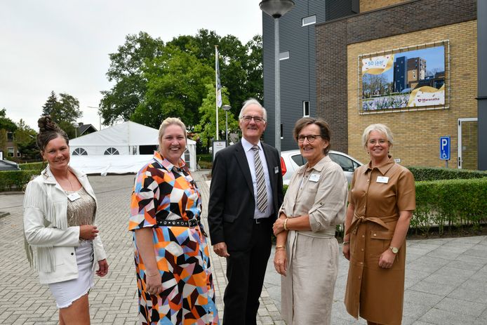 50 jaar zorghuis Maranatha Rijssen, waar bijbellezen en psalmzingen ...