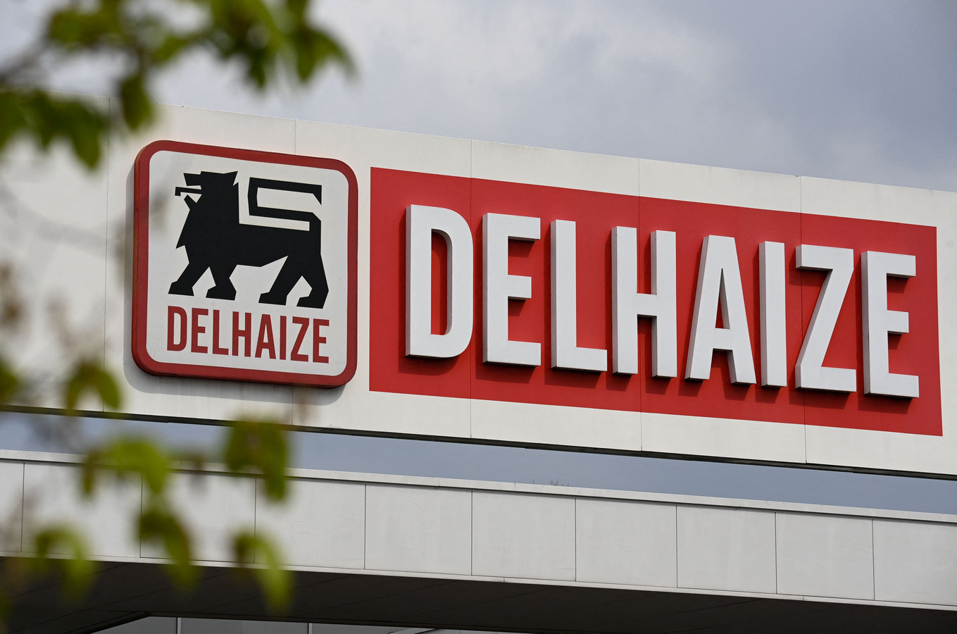 Ondernemingsraad bij Delhaize draait op niets uit: zes winkels gesloten ...