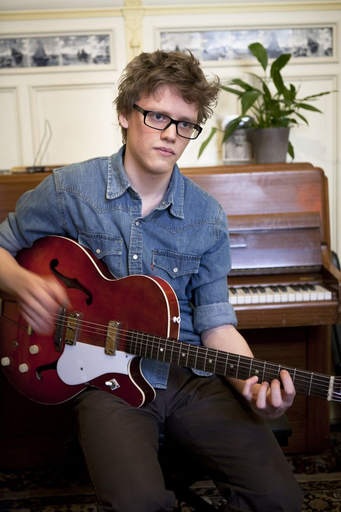 Ex-Oasis-frontman zot van Douglas Firs | Gent | hln.be