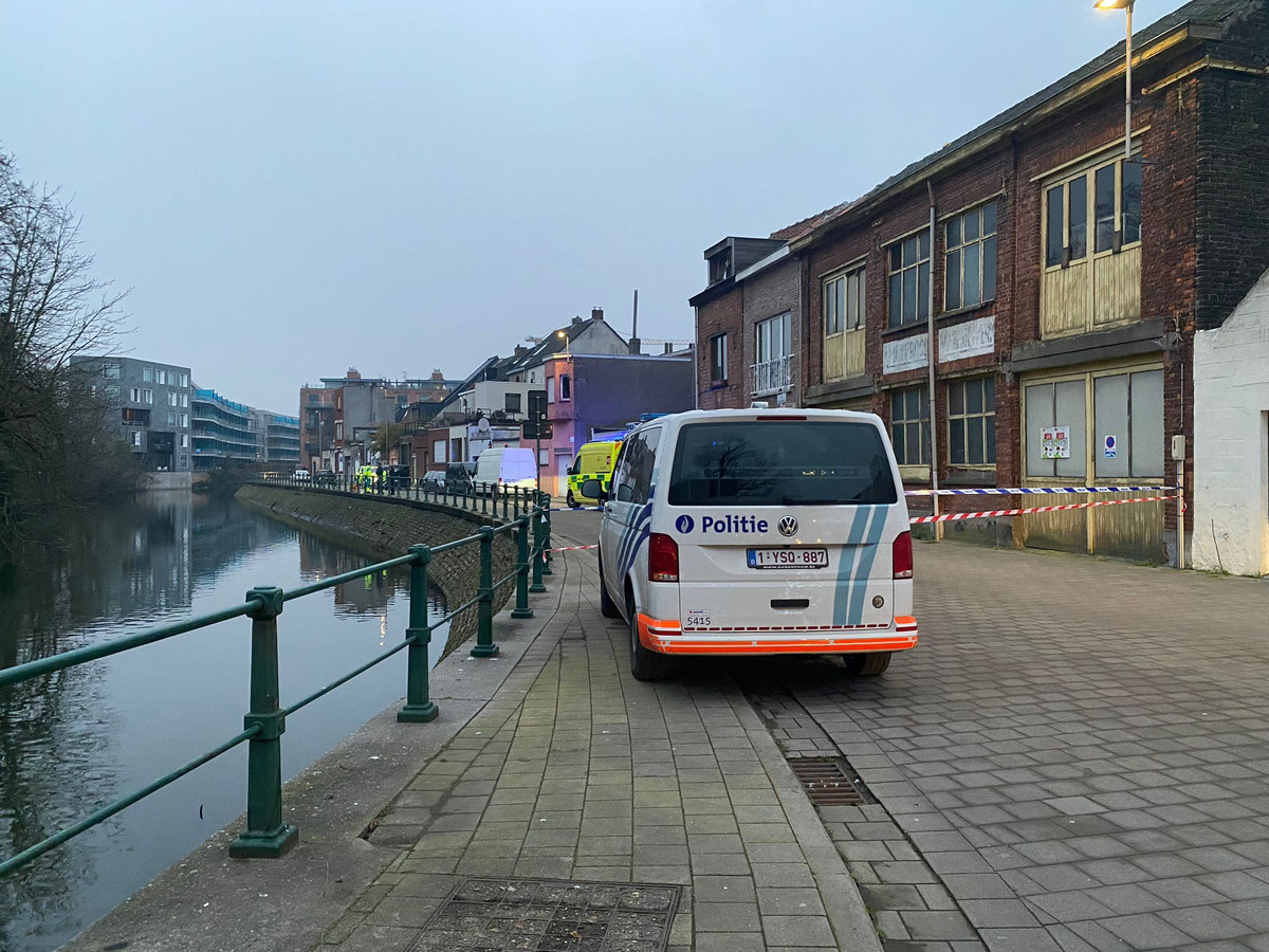 Levenloos lichaam aangetroffen in Franse Vaart: fietser probeerde ...