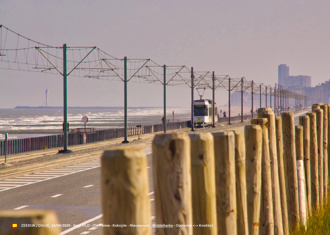 Nieuw fotoboek werpt ander licht op de kusttram: “Deze tramlijn is ...