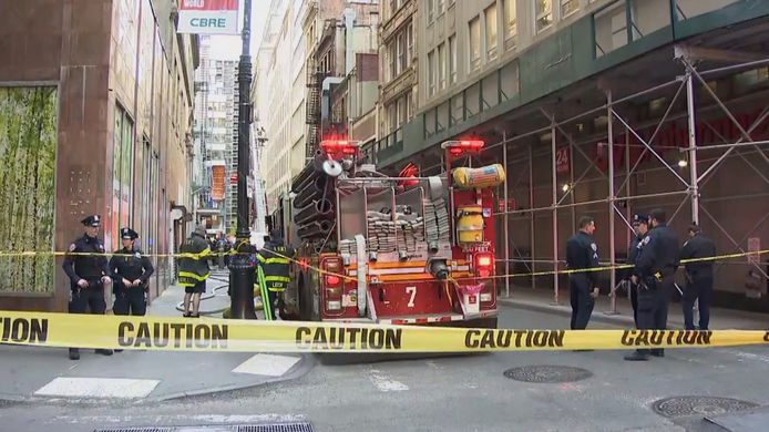 L'effondrement d'un parking fait au moins un mort à New York | Monde | 7sur7.be