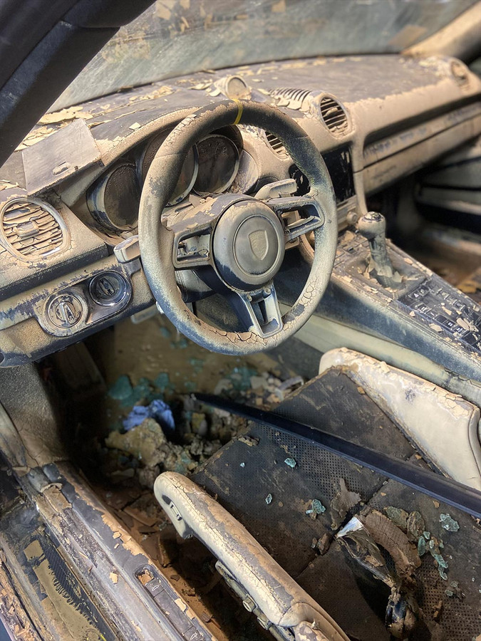Bedrijf Denkt Peperdure Porsche Te Kunnen Redden Die Drie Dagen Tot Het 5599