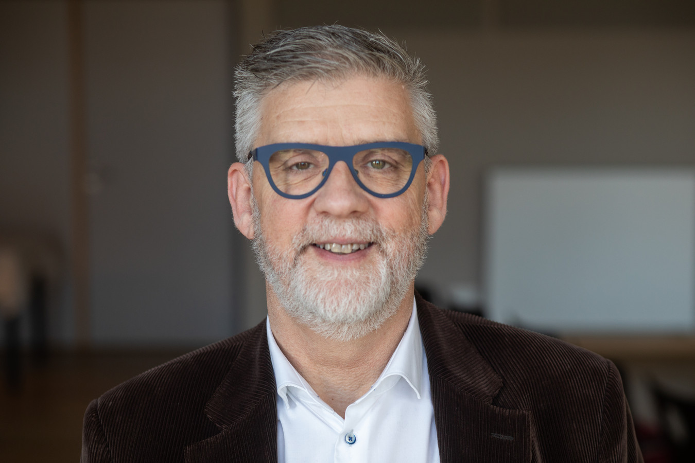 Oud-basketballer Marc Heselmans (57) nam begin dit jaar sjerp over in ...