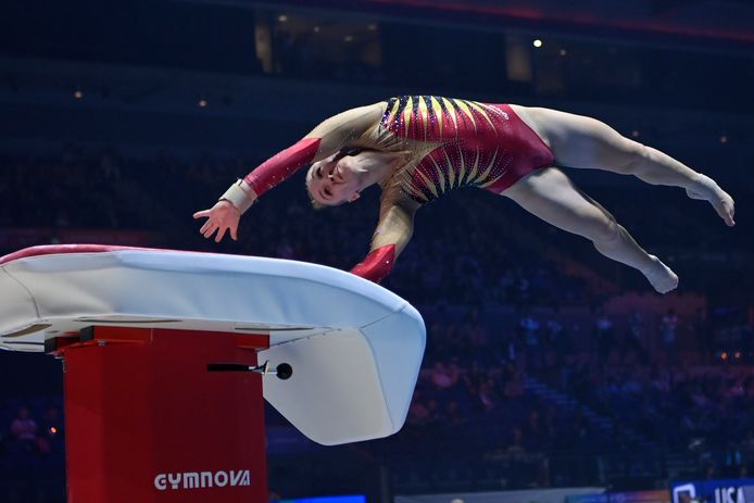 Nina Derwael stelt bij WK-rentree finaleplek op brug haast zeker veilig ...