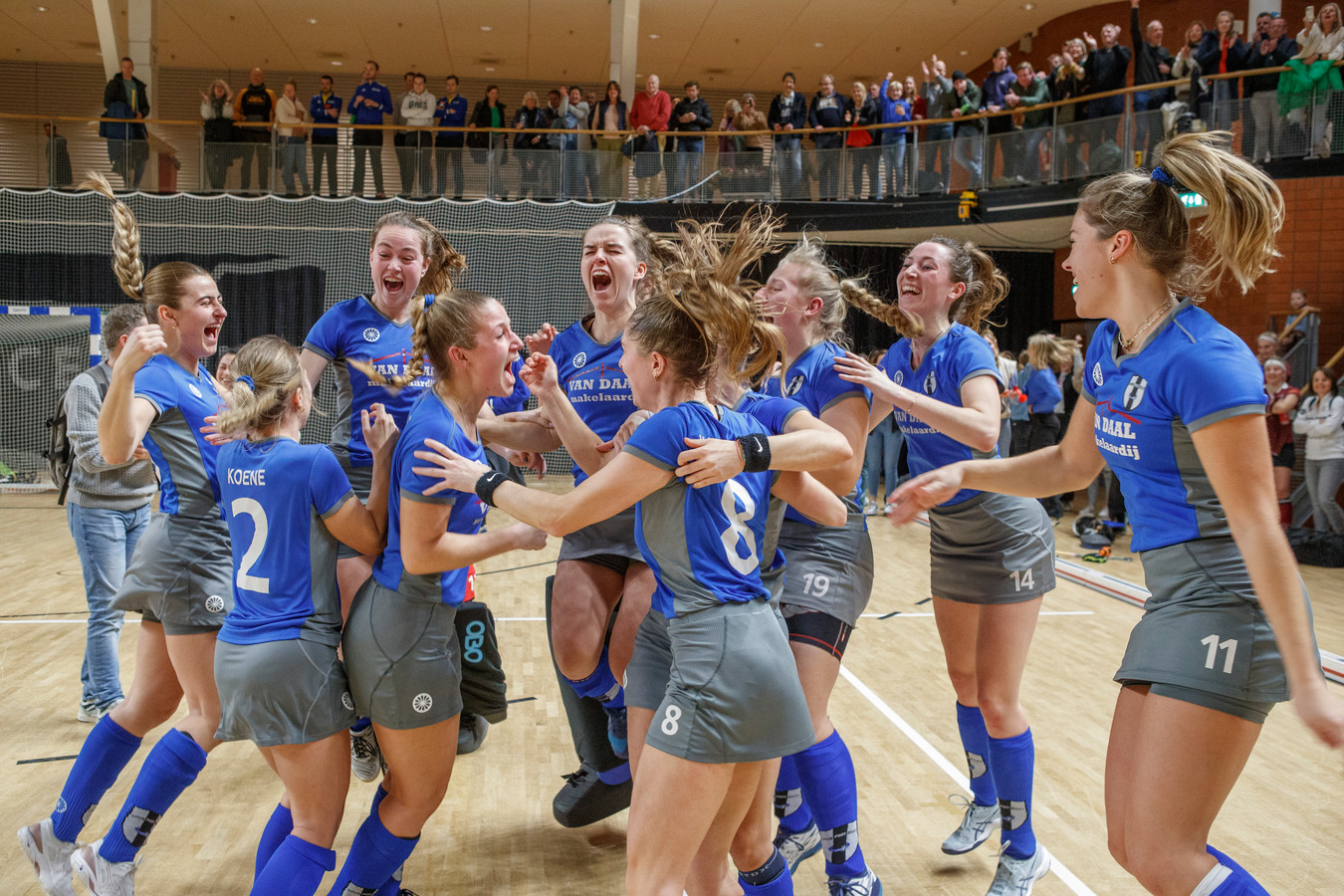 Ring Pass is na veelbesproken schandaal de lachende derde: hockeysters ...