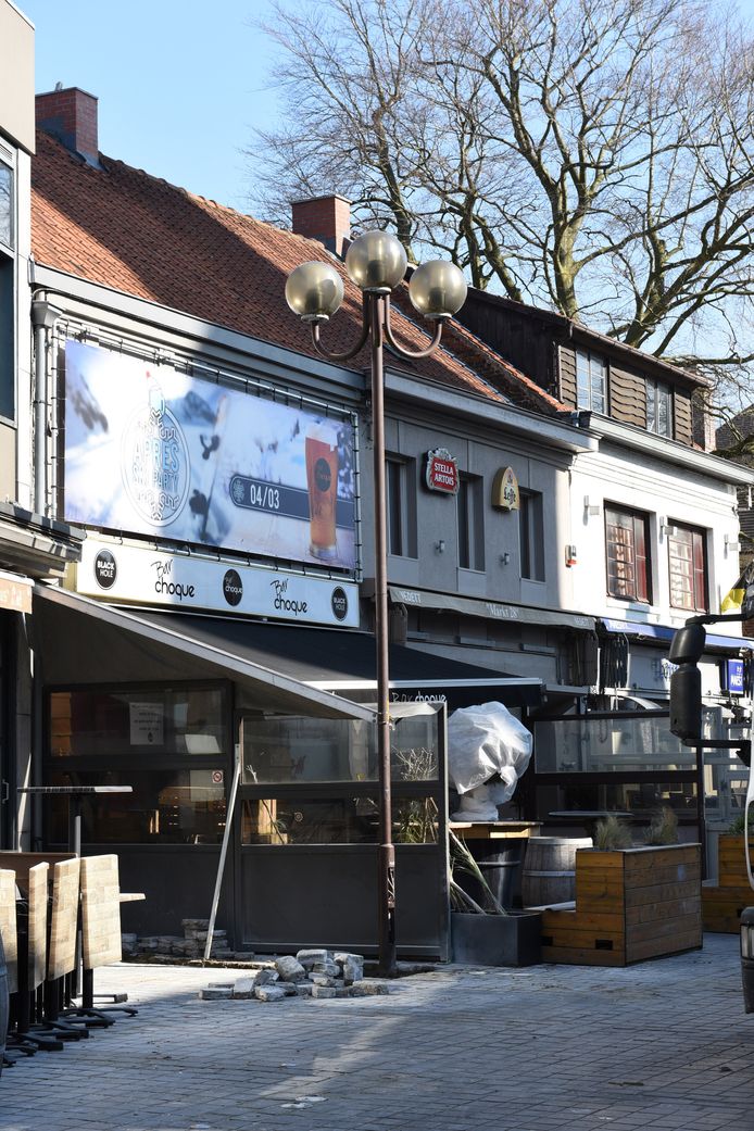 Markt krijgt nieuwe verlichting | Waregem | hln.be