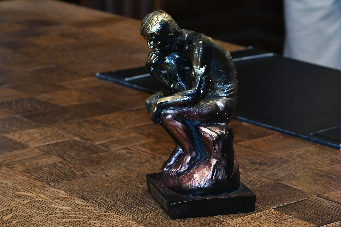 Erik Vantomme krijgt trofee De Denker: “Een socio-culturele duizendpoot ...