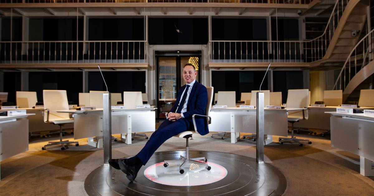 Deventer ziet in waarnemend burgemeester Ron König het ideale 'schaap ...