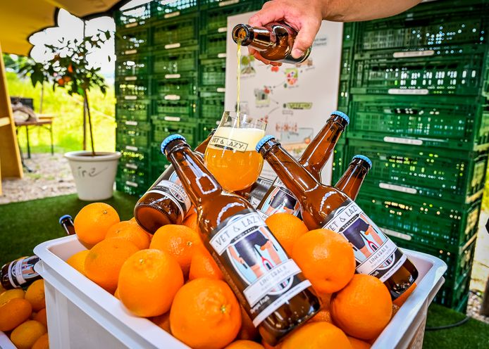 Fruit met een plekje weggooien? In Barendrecht doen ze daar hele andere ...