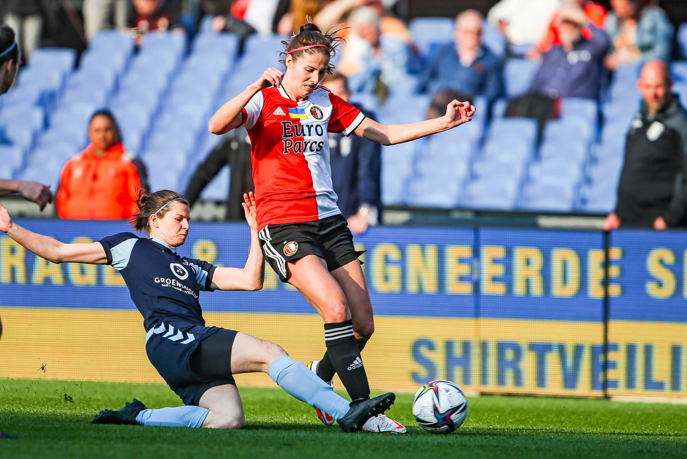 Van basisspeler naar een rol op de bank, maar voor Pia Rijsdijk blijft ...