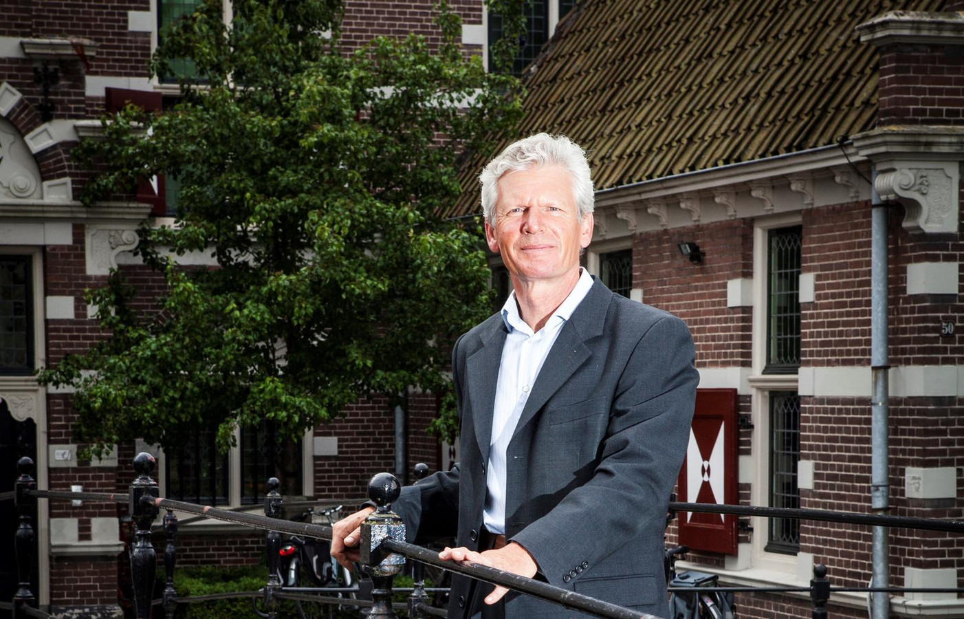 'De tweedeling tussen arm en rijk groeit' | Foto | AD.nl