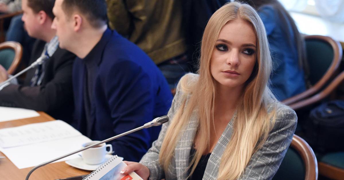 La fille du porte-parole de Poutine en stage au Parlement européen ...