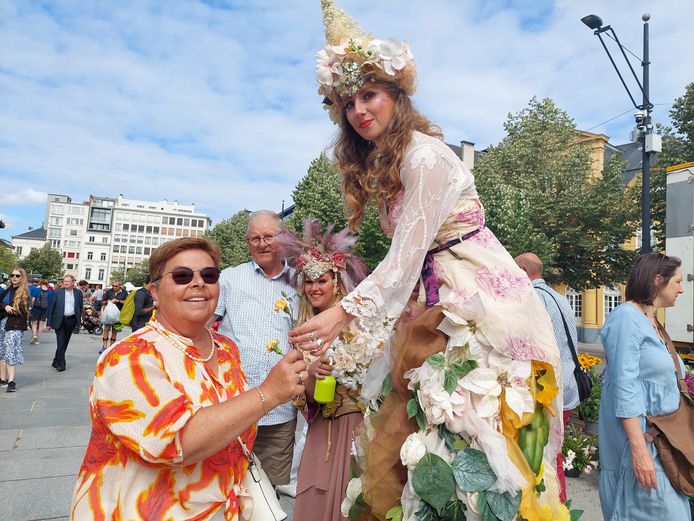 250 jaar bloemenmarkt op de Kouter: “Van twee bloemen naar dit paradijs ...