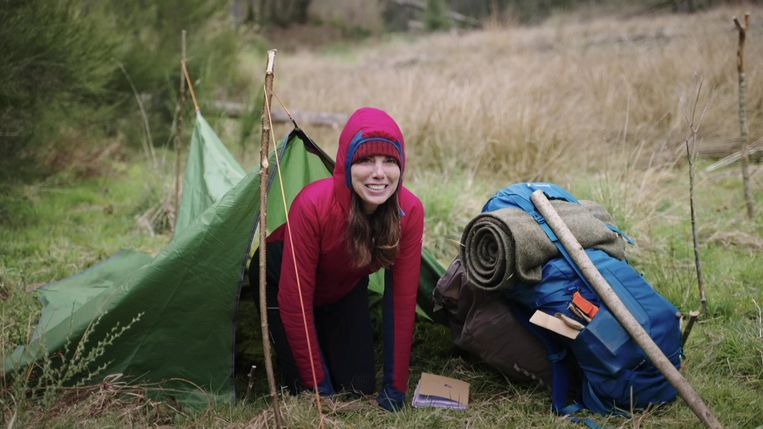 Saartje Vandendriessche en bushcrafter Mike De Roover: ‘Als je het koud ...