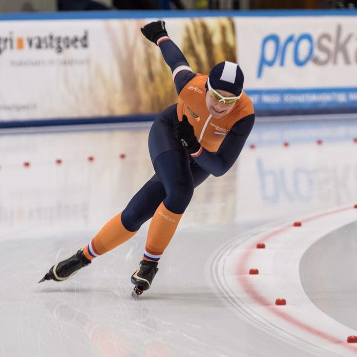 Felicitaties voor schaatsster uit Lexmond na winnen WK Allround voor 30 ...