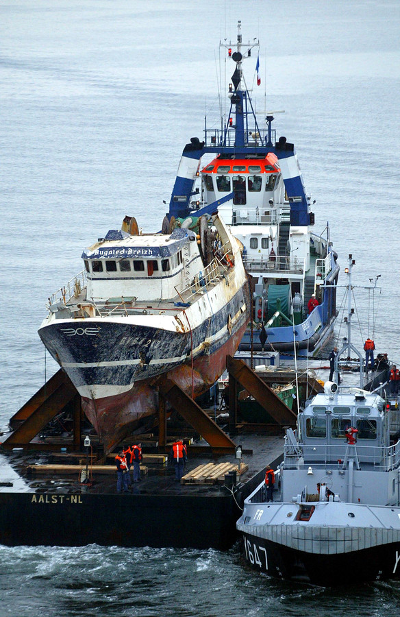 Accident ou accrochage avec un sous-marin? Vingt ans après, le mystère ...