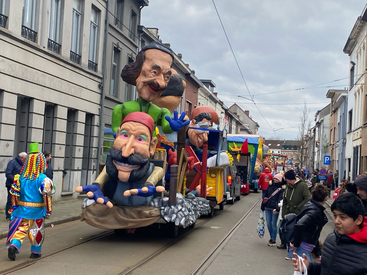 IN BEELD: 37ste Karnavalstoet trekt door Ledeberg: “Wordt onvergetelijk ...