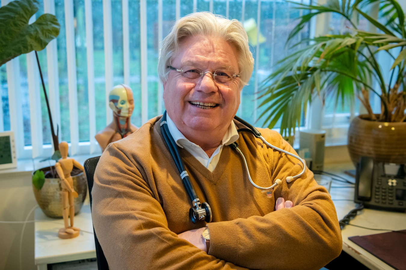 Ferdinand Helmers uit Kloosterzande neemt afscheid als huisarts: ‘Het ...