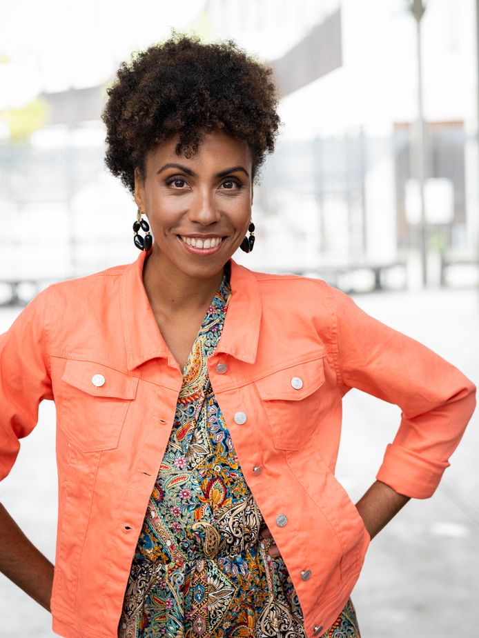 Hoe gaat het nog met zangeres Leki? “De malaria heeft veel kapot ...