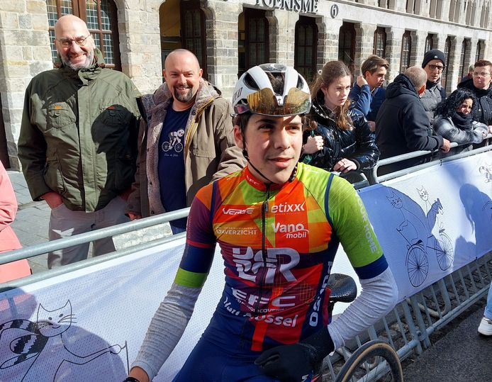 Emil Siegers wint Gent-Wevelgem U17, René Messely bijzonder trots met ...