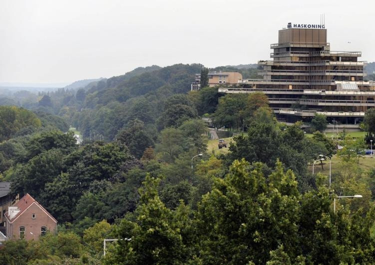 Royal HaskoningDHV officieel van start | Foto | gelderlander.nl
